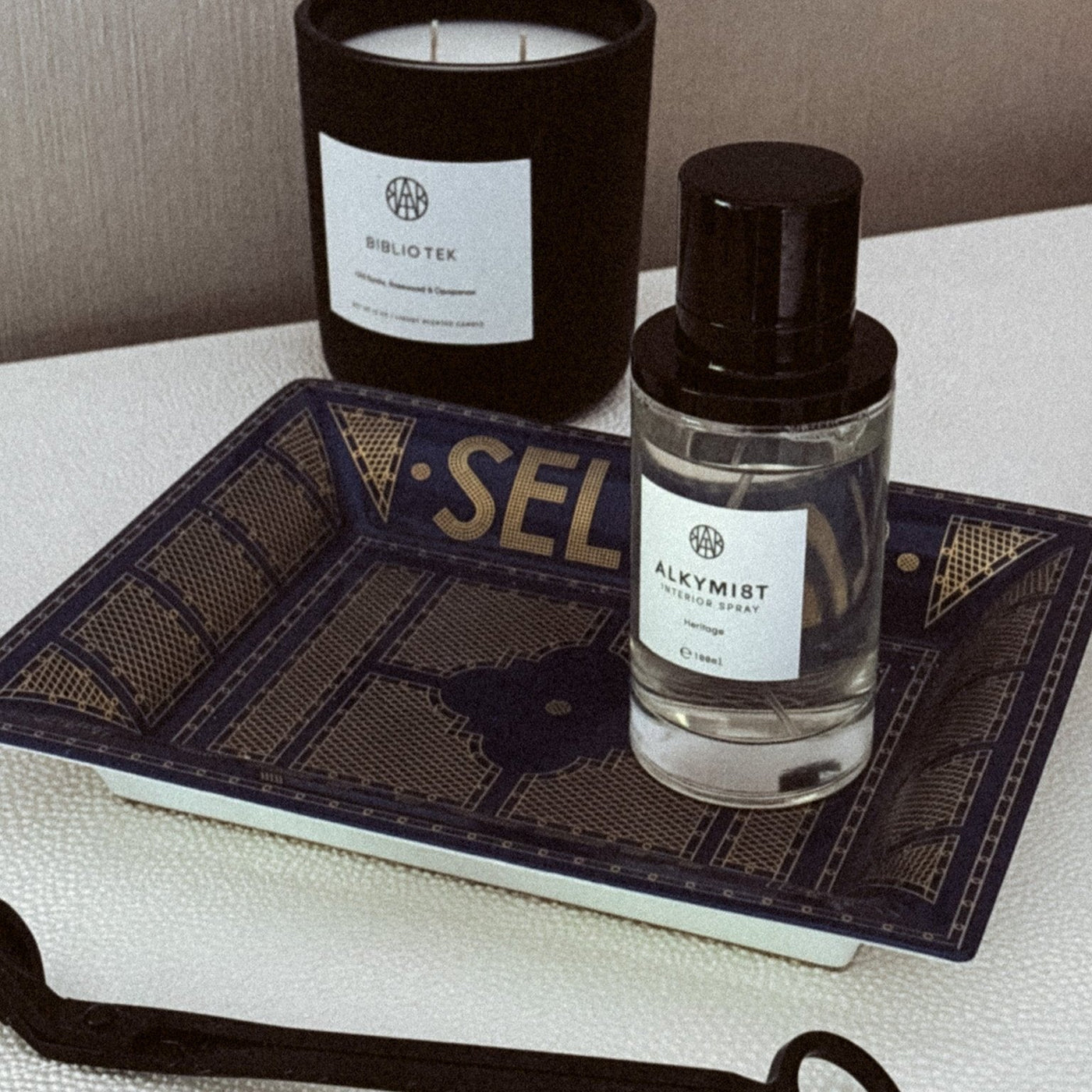 AEMBR® - Non-Toxic Candles, Laundry Detergent, Fragrances