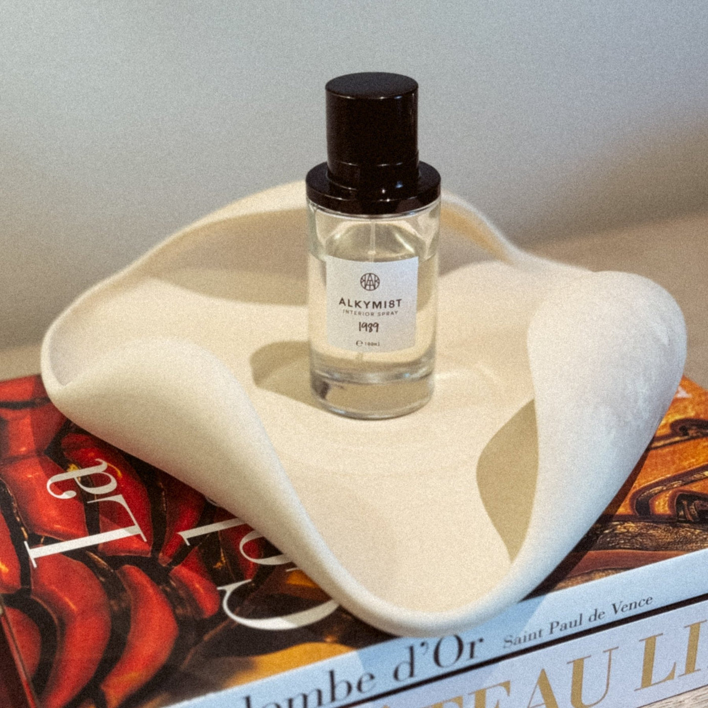 AEMBR® - Non-Toxic Candles, Laundry Detergent, Fragrances